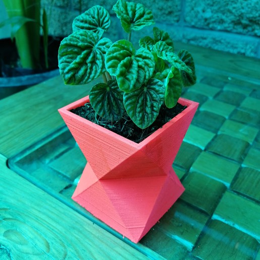 Download OBJ file Planter triangle pot • 3D printable model ・ Cults