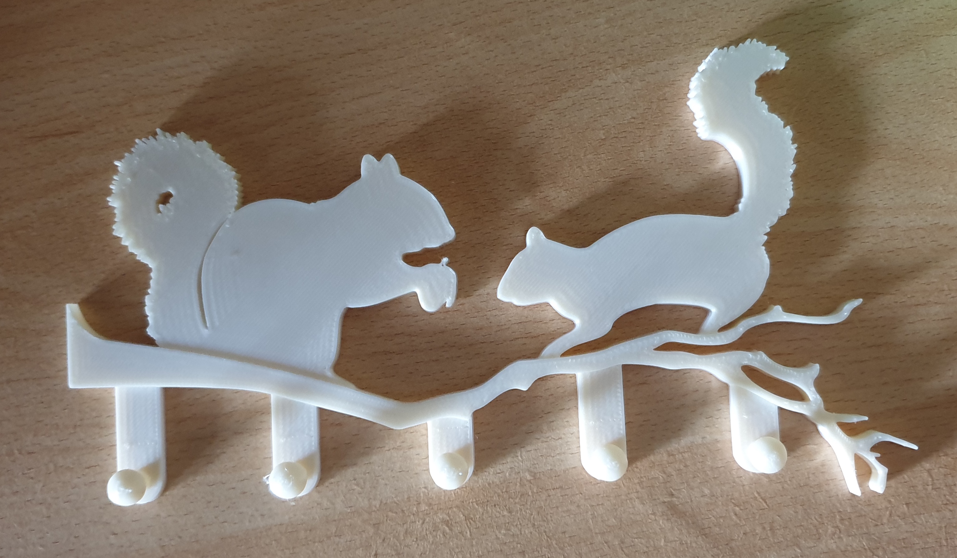 STL file Squirrel Key Holder・3D print design to download・Cults