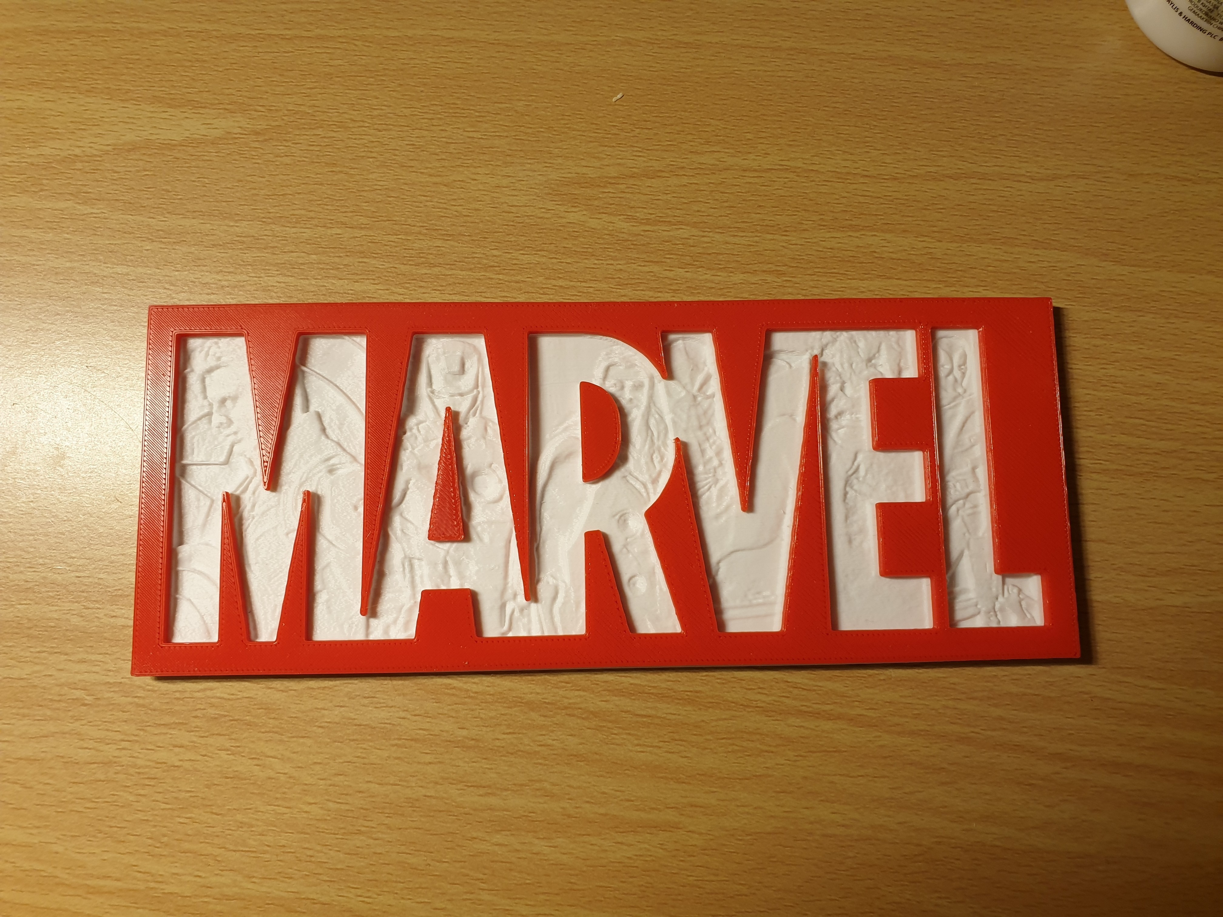 Файл STL Marvel Logo Lithophane 🎨・3D-печать дизайна для загрузки・Cults