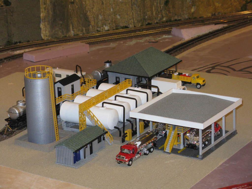 Free STL file HO Scale Fuel Distribution Facility ⛽・3D printing ...