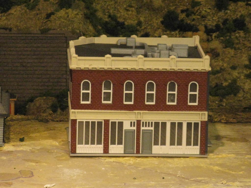 Free STL file HO Scale Main Street 14 Corner Building 🏗️・3D printer ...