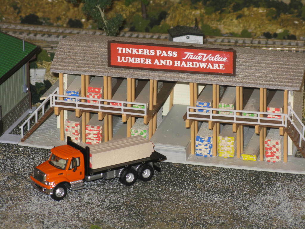 Free STL file HO Scale Hardware Store・3D printable model to download・Cults