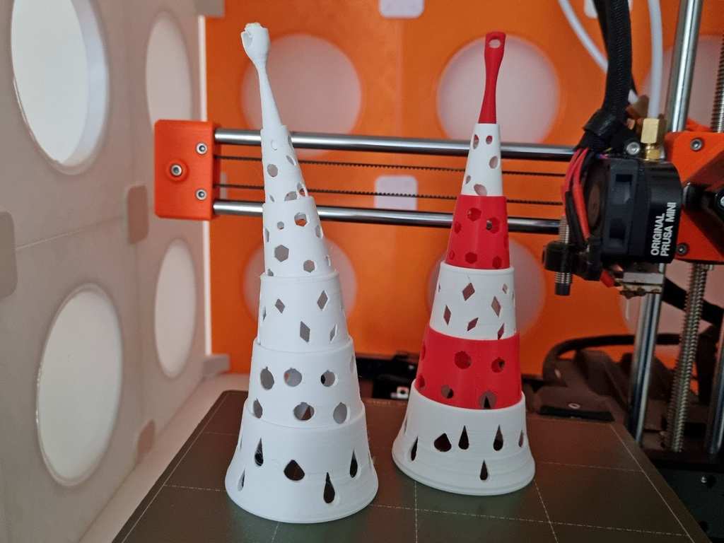 Free STL file YOLKA - A Collapsible Christmas Tree - Print in Place 🎄 ...