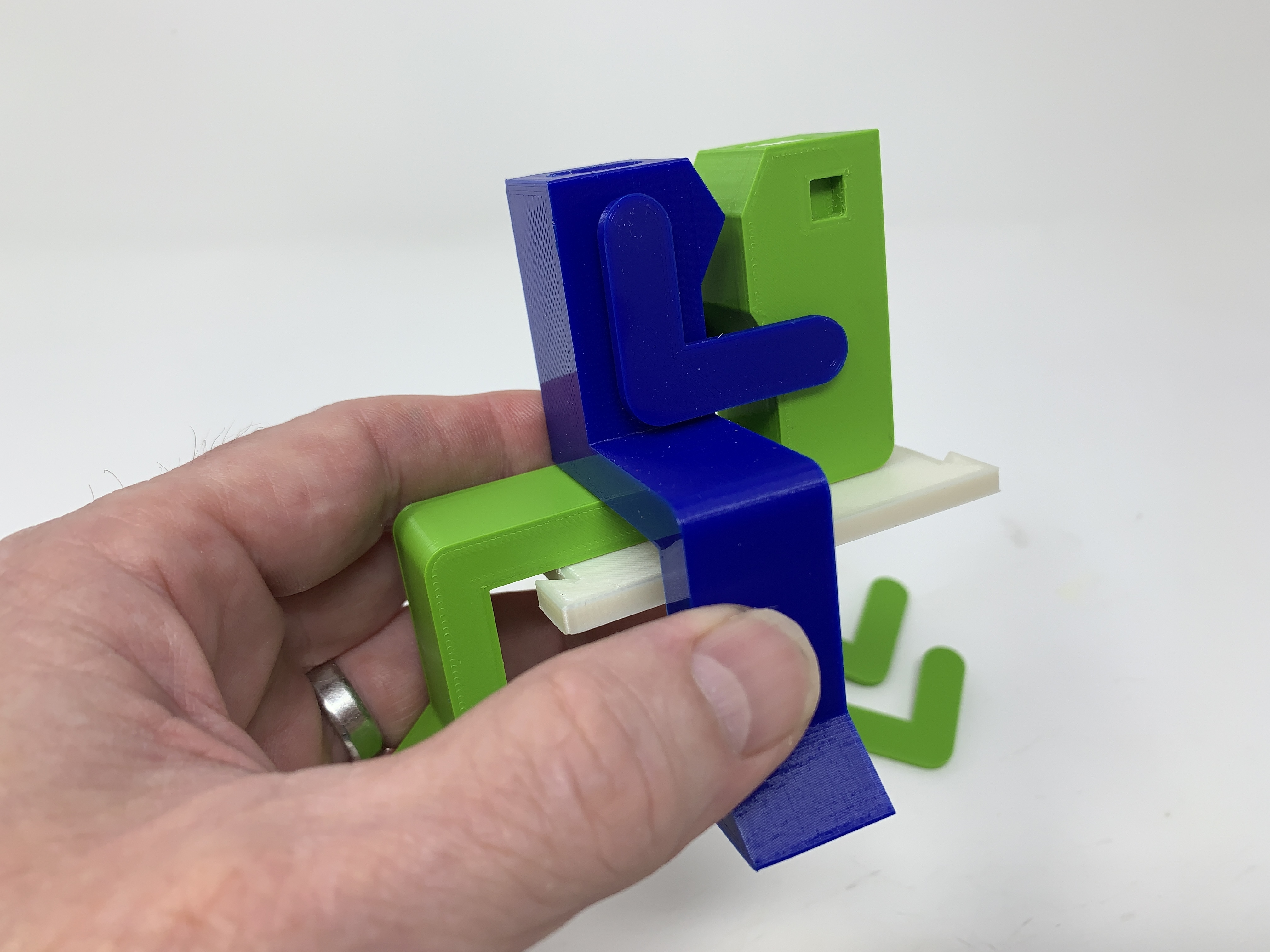 Free STL file "Lora and I", a Simple 3D Printed Automaton. 📱・Object to ...