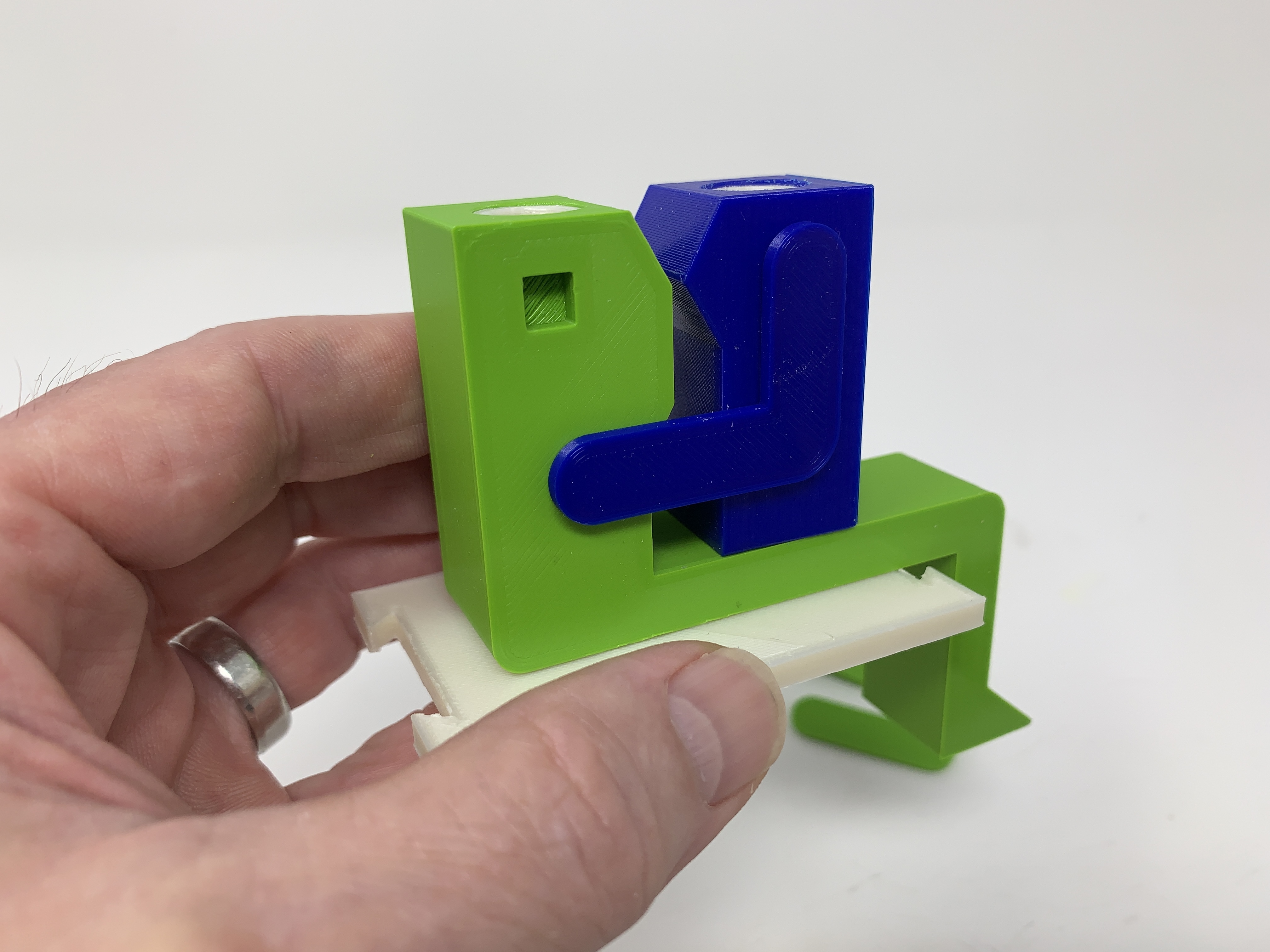 Free STL file "Lora and I", a Simple 3D Printed Automaton. 📱・Object to ...