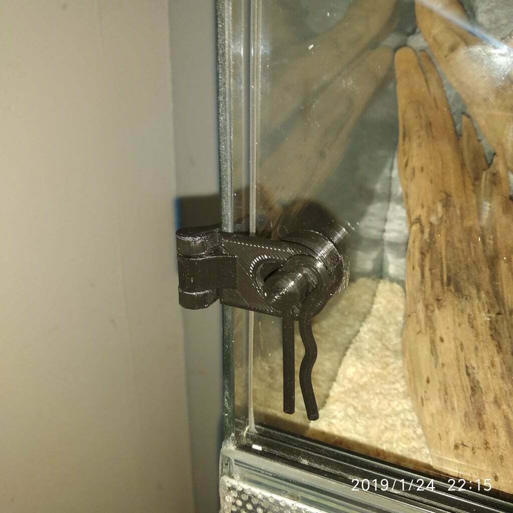 Free STL file Hinge Glass Door Lock Latch for terrarium vivarium (for ...