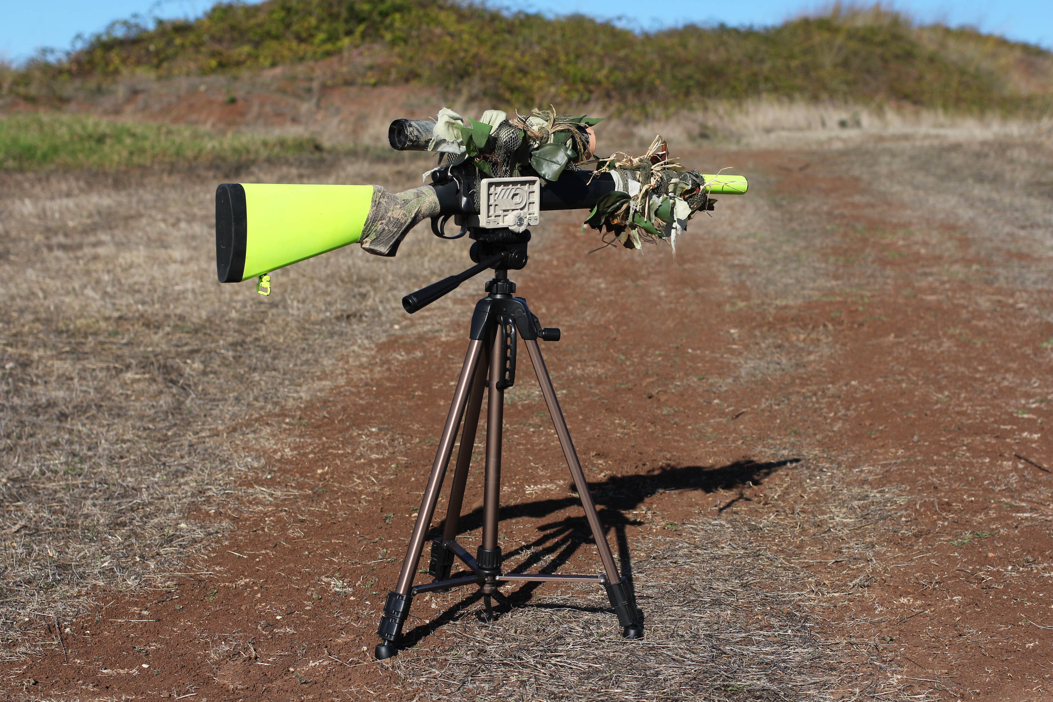 STL file TRIPOD RIFLE MOUNT 🔫・3D printer model to download・Cults