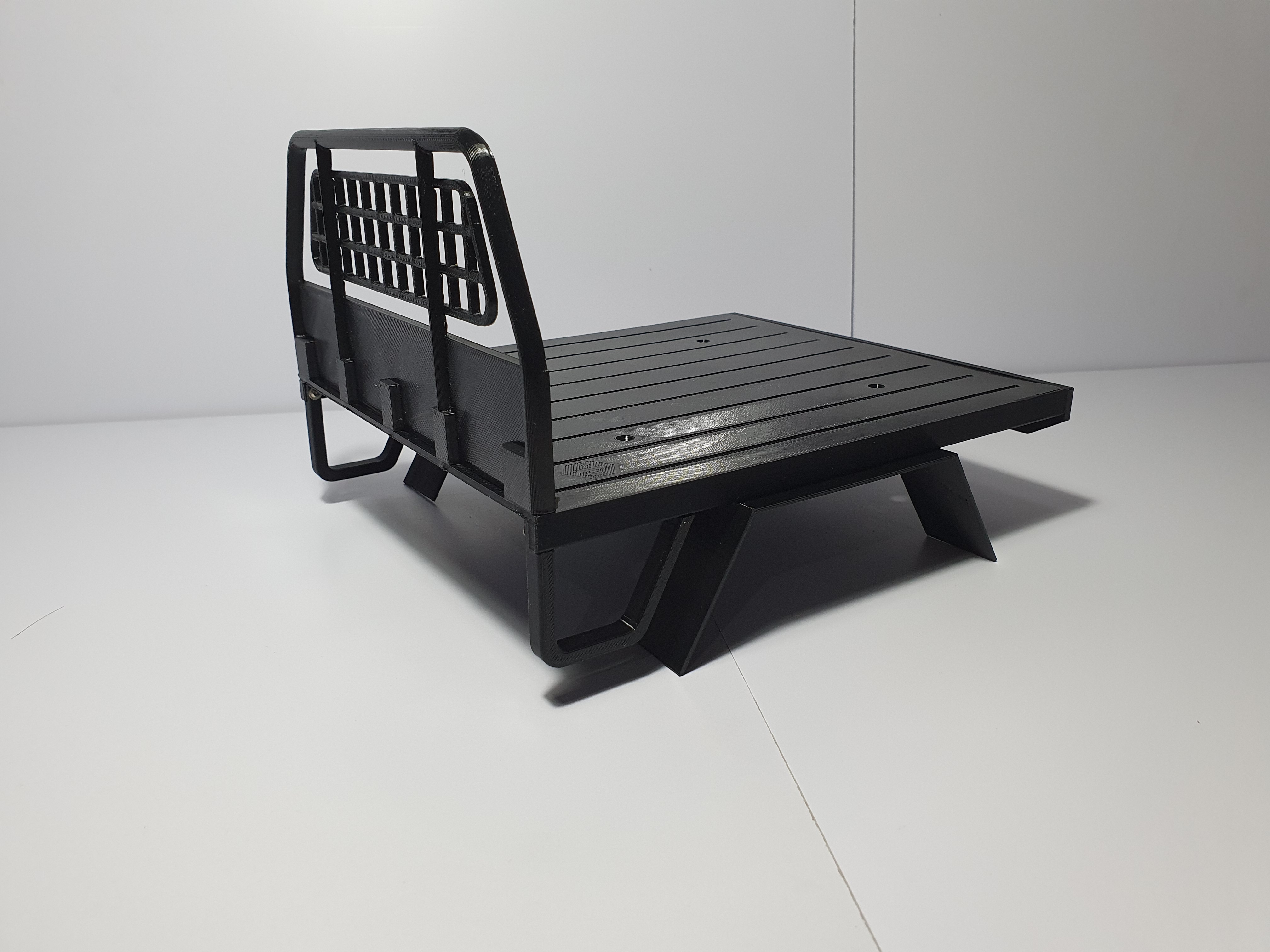 STL file RC4WD Flat bed, Hilux hard body, mojave 🛏️・Model to download ...