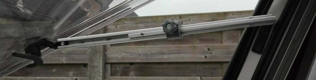 STL-Datei Caravan Window Stay 🪟・3D-druckbares Modell zum Herunterladen ...