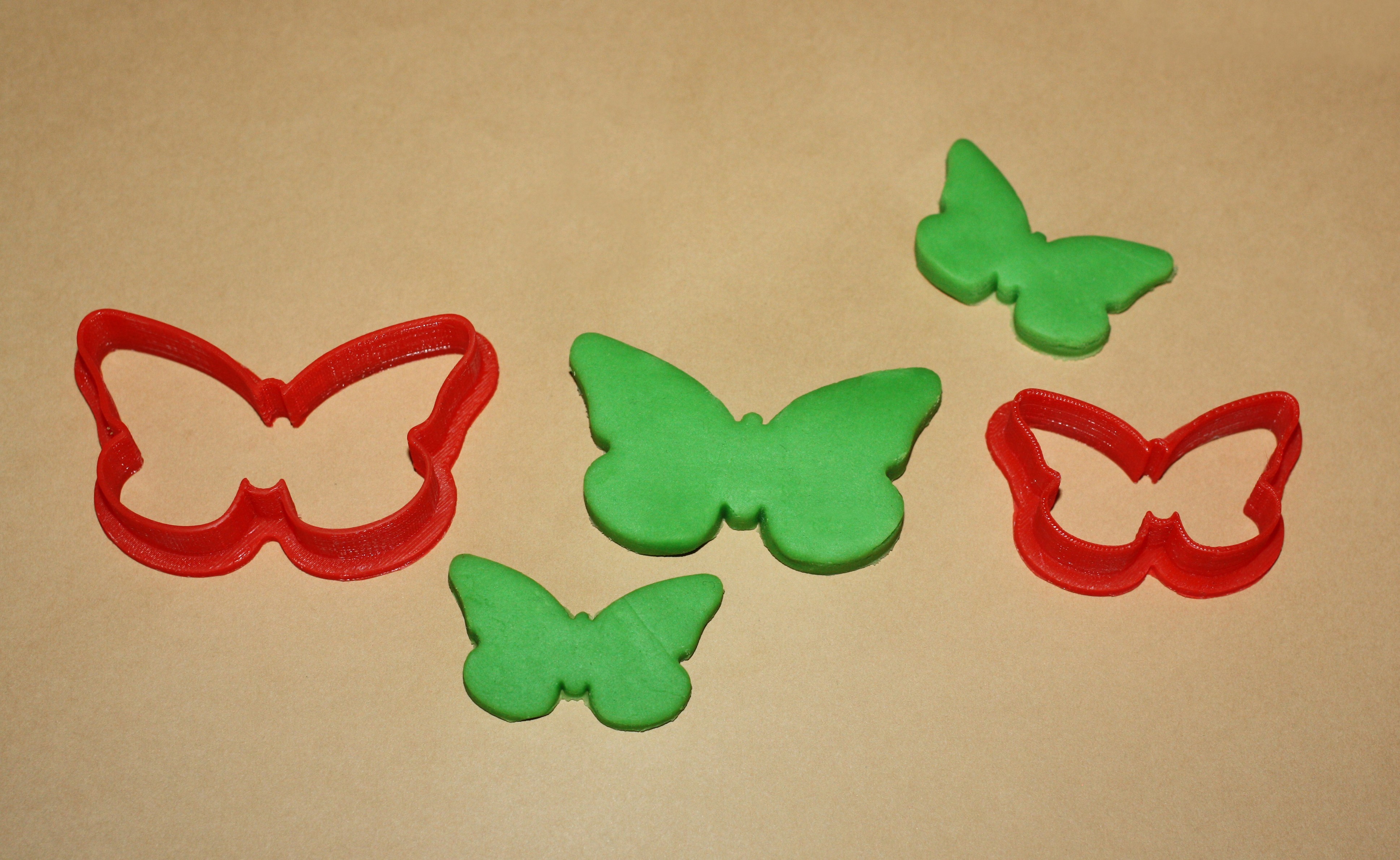 Fichier STL Deux papillons - COOKIE CUTTER・Objet imprimable en 3D à ...