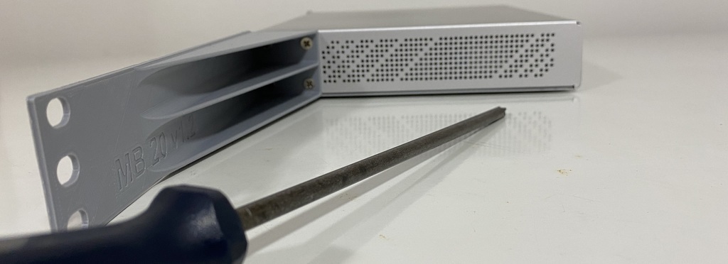 Free 3D file Unifi Switch US-8-150W 19in Rack 🖥️・3D printing design to ...