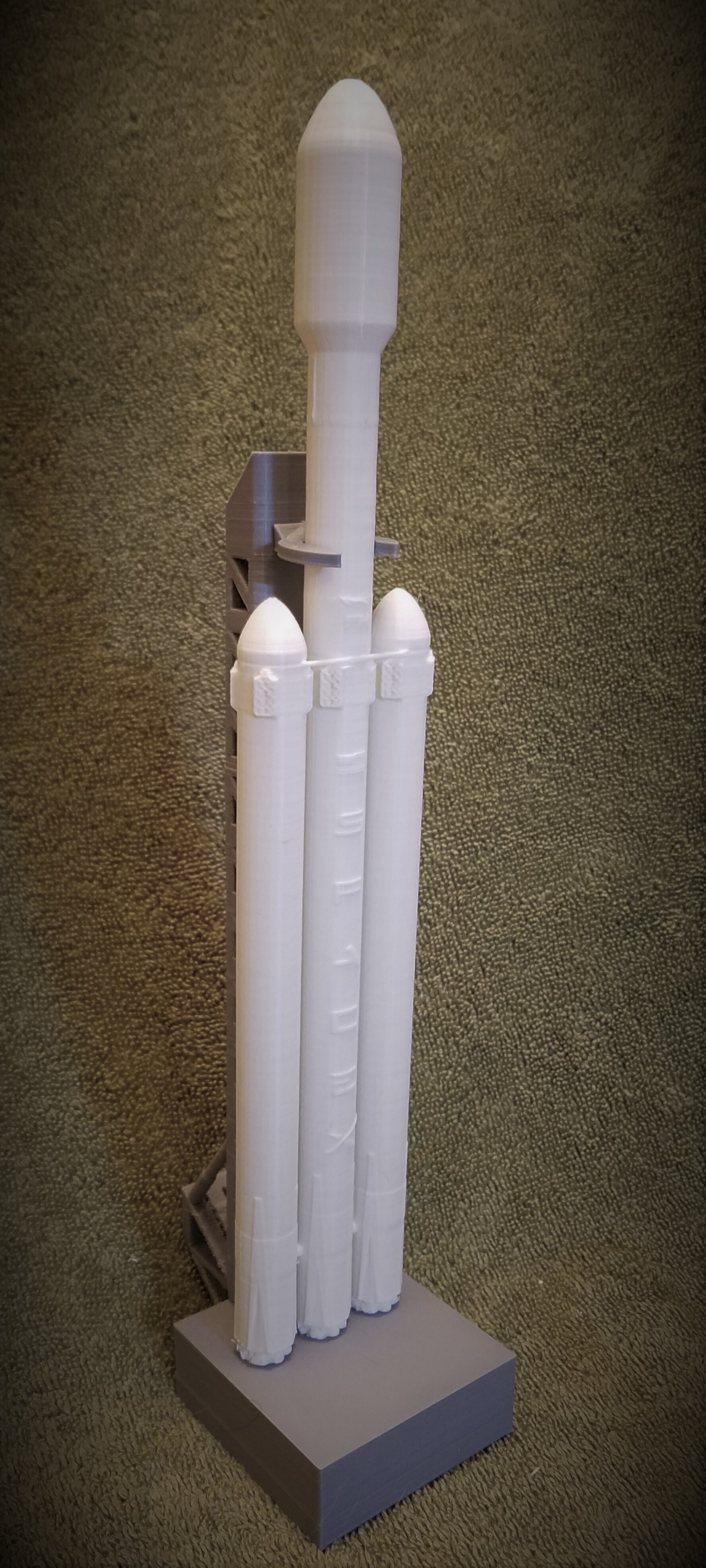 Free STL file Falcon Heavy - with stand (single print rocket)・3D ...