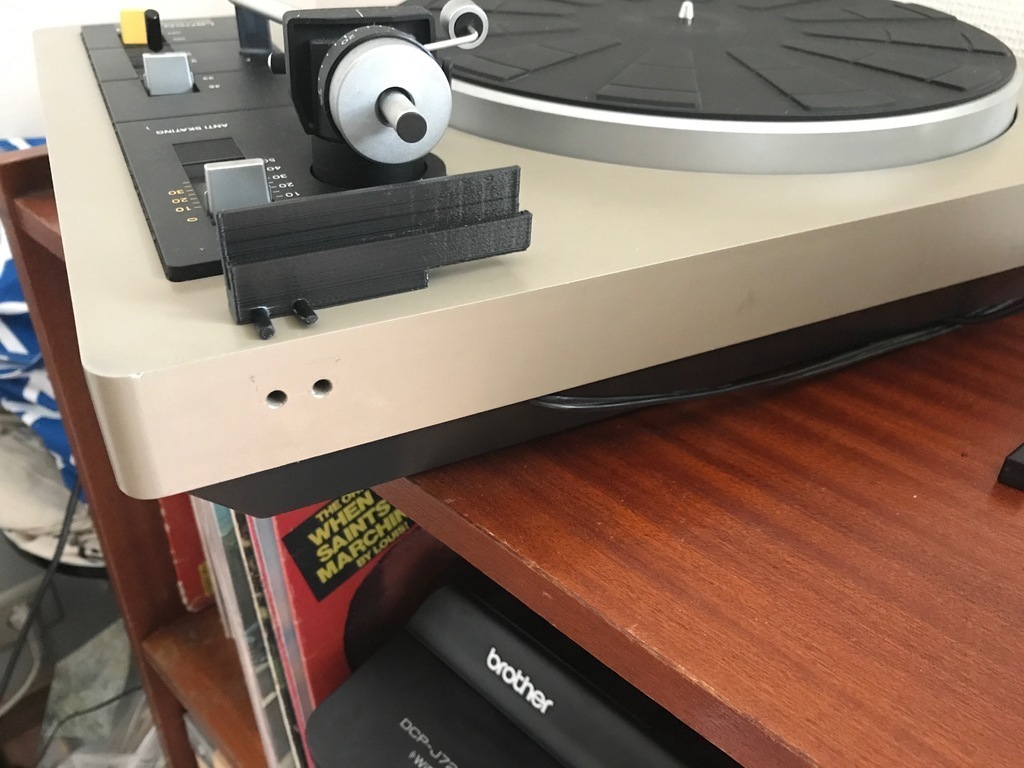 Free 3D file Lenco L133 Vinyl Holder 🎵・3D print design to download・Cults