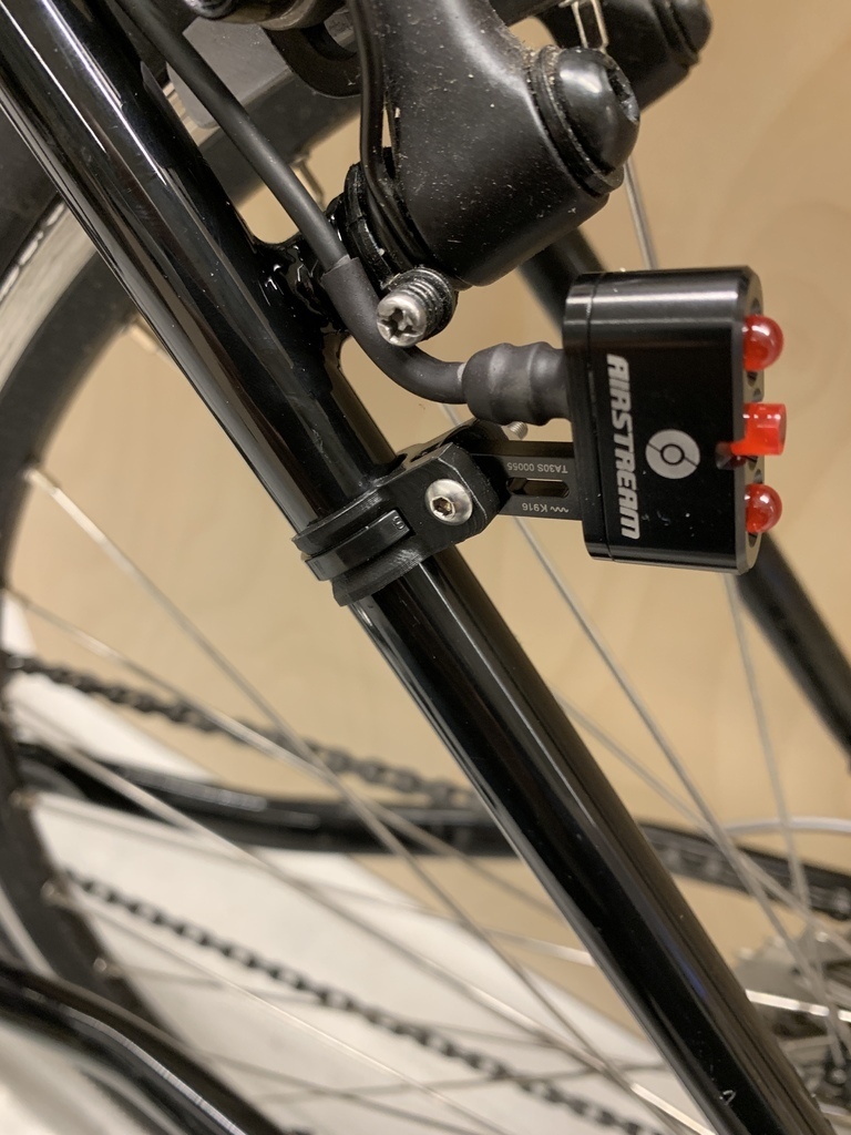 Free 3D file Supernova Airstream bike light mount 🗻・3D printer design ...