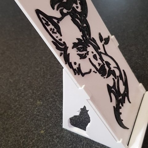 Download free 3D printing models Tribal Wolf Phone Stand ・ Cults