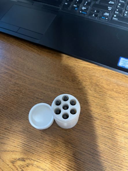 Free 3D file Field Point Holder Bottle with Lid・Model to download and ...