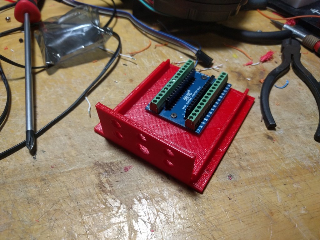 Free 3d File Screw Terminal Expansion Box For Arduino Nano・3d Print