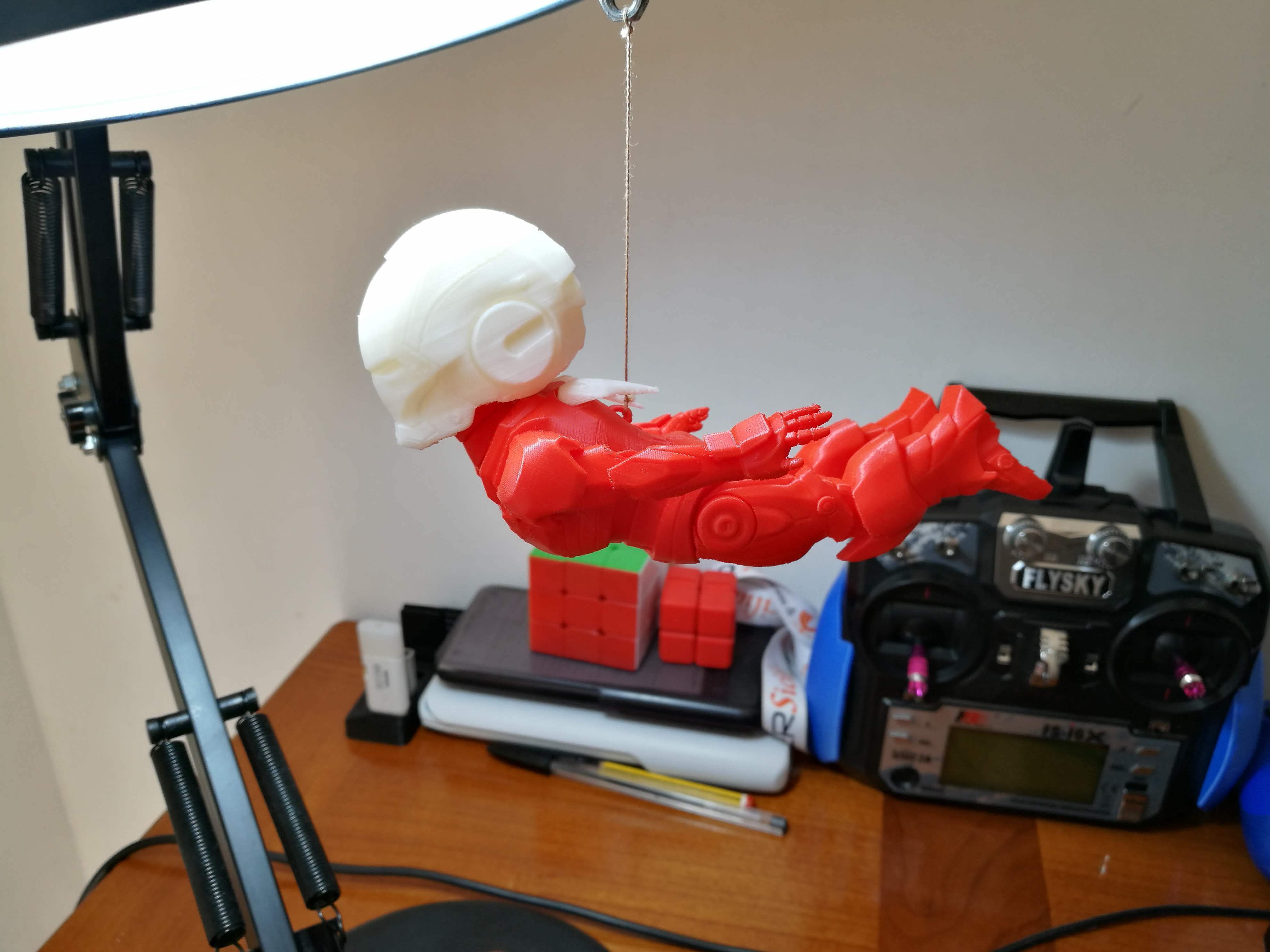 STL file Flying miny Iron Man・3D printable model to download・Cults