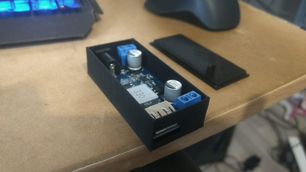 Free 3D file 24v 12v 5v 5a module box 📦・3D printing model to download・Cults