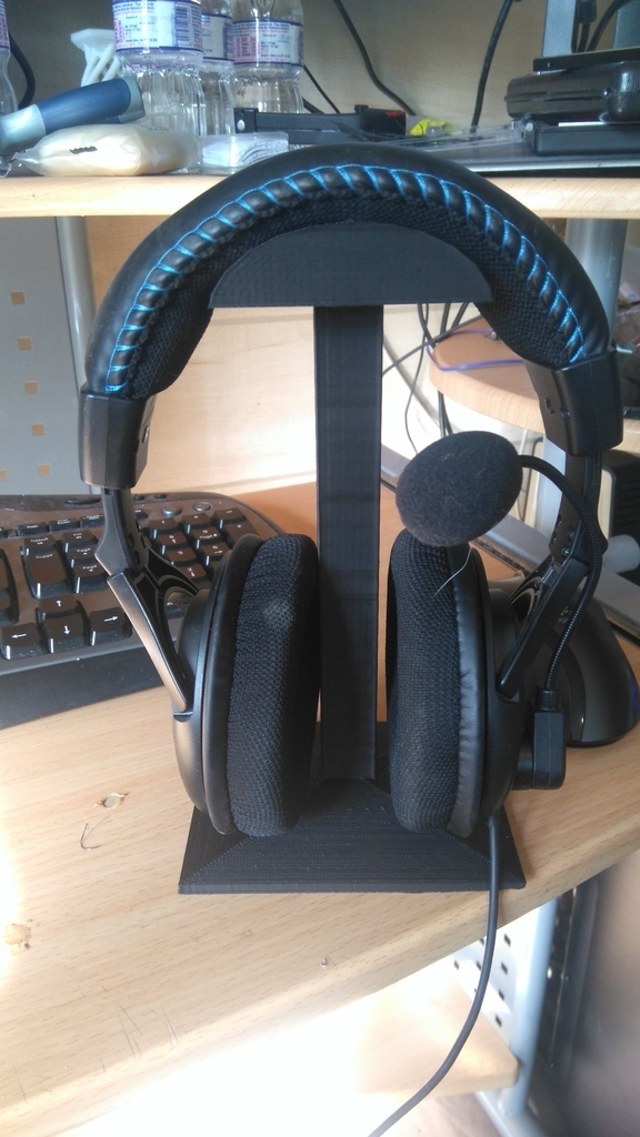 Free 3D file big headset holder・3D print design to download・Cults
