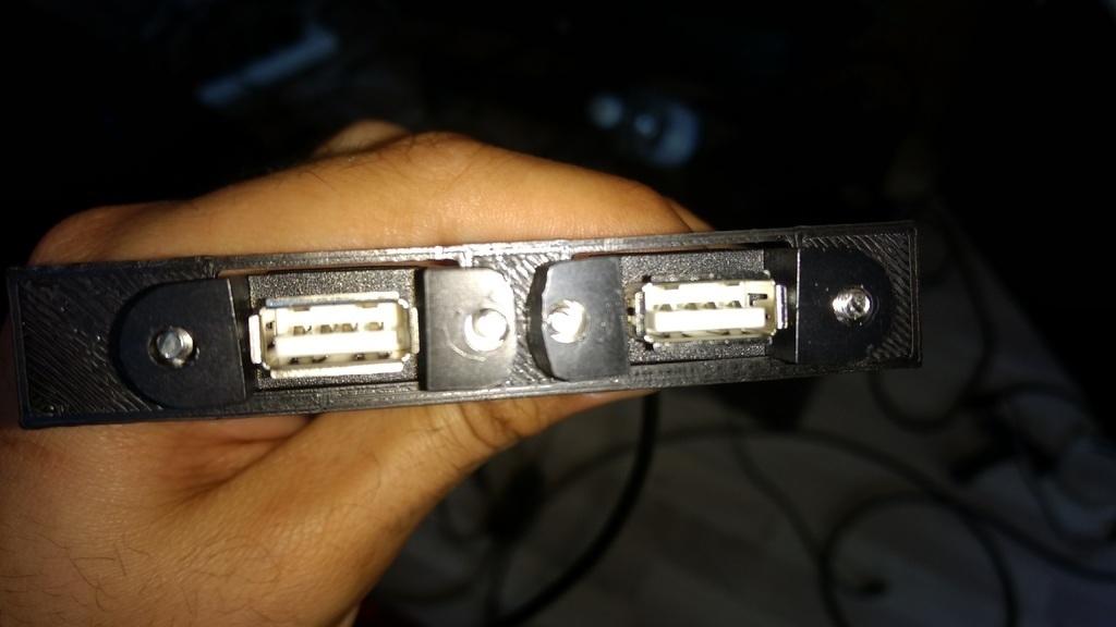 Free 3D file sega genesis / megadrive usb holder with 5mm led 💾・3D ...