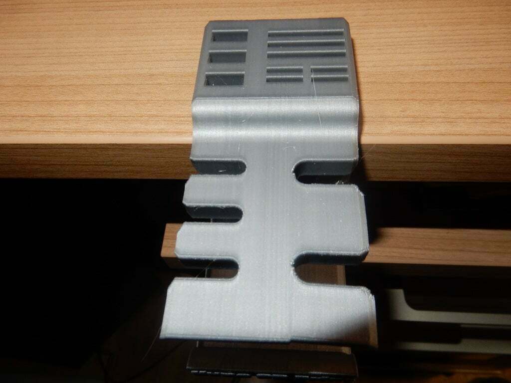 STL file Desk clamp for headset, cables and storage V2・3D printer model ...