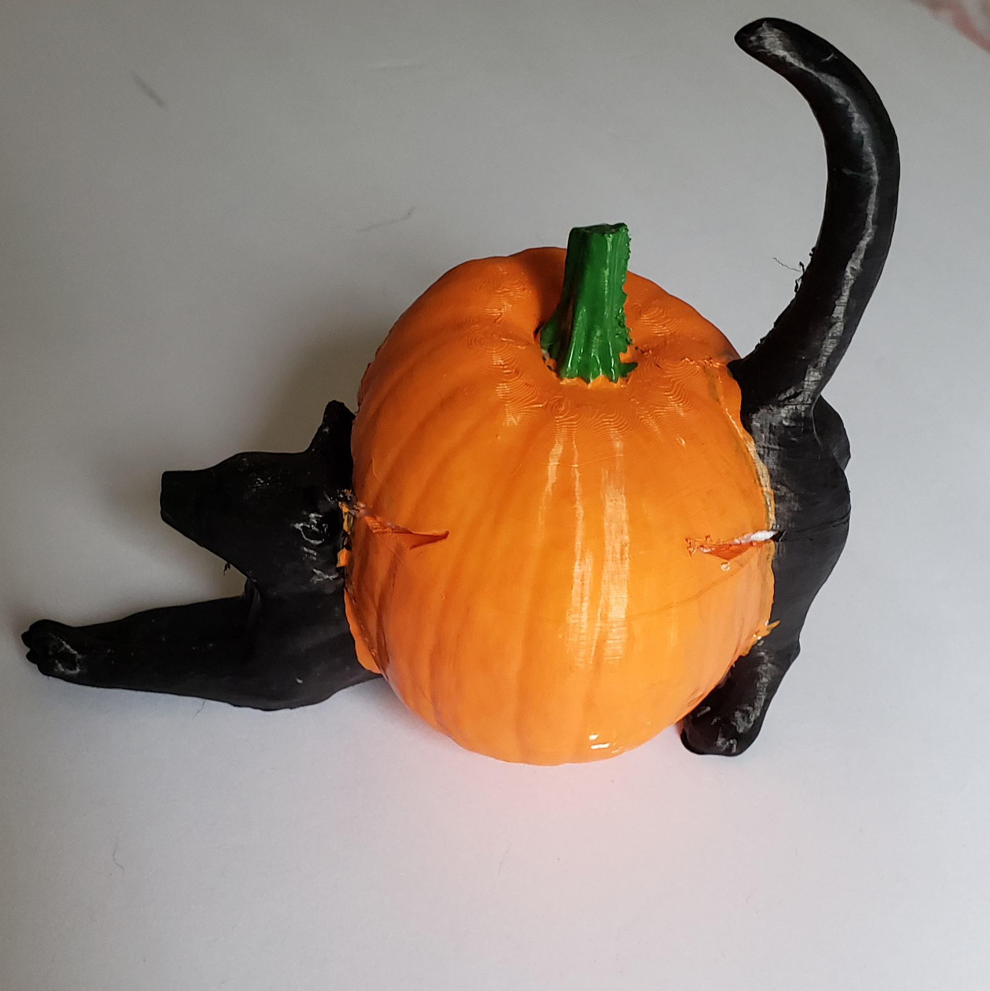 Free STL file Black Cat Inside Pumpkin 🐱・3D printer design to download ...