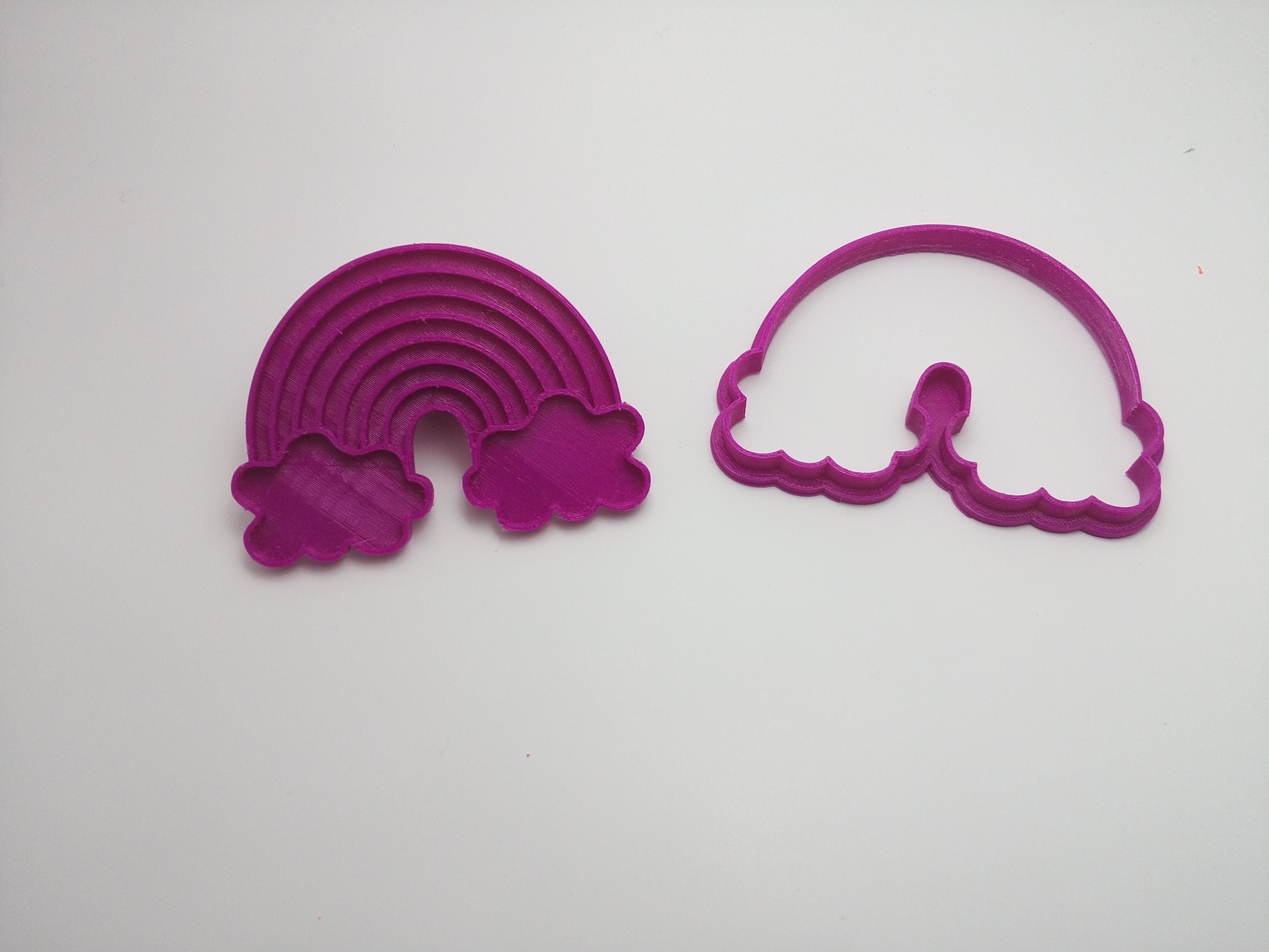 STL file Rainbow. Cutter with Seal 🌈・3D printer design to download・Cults