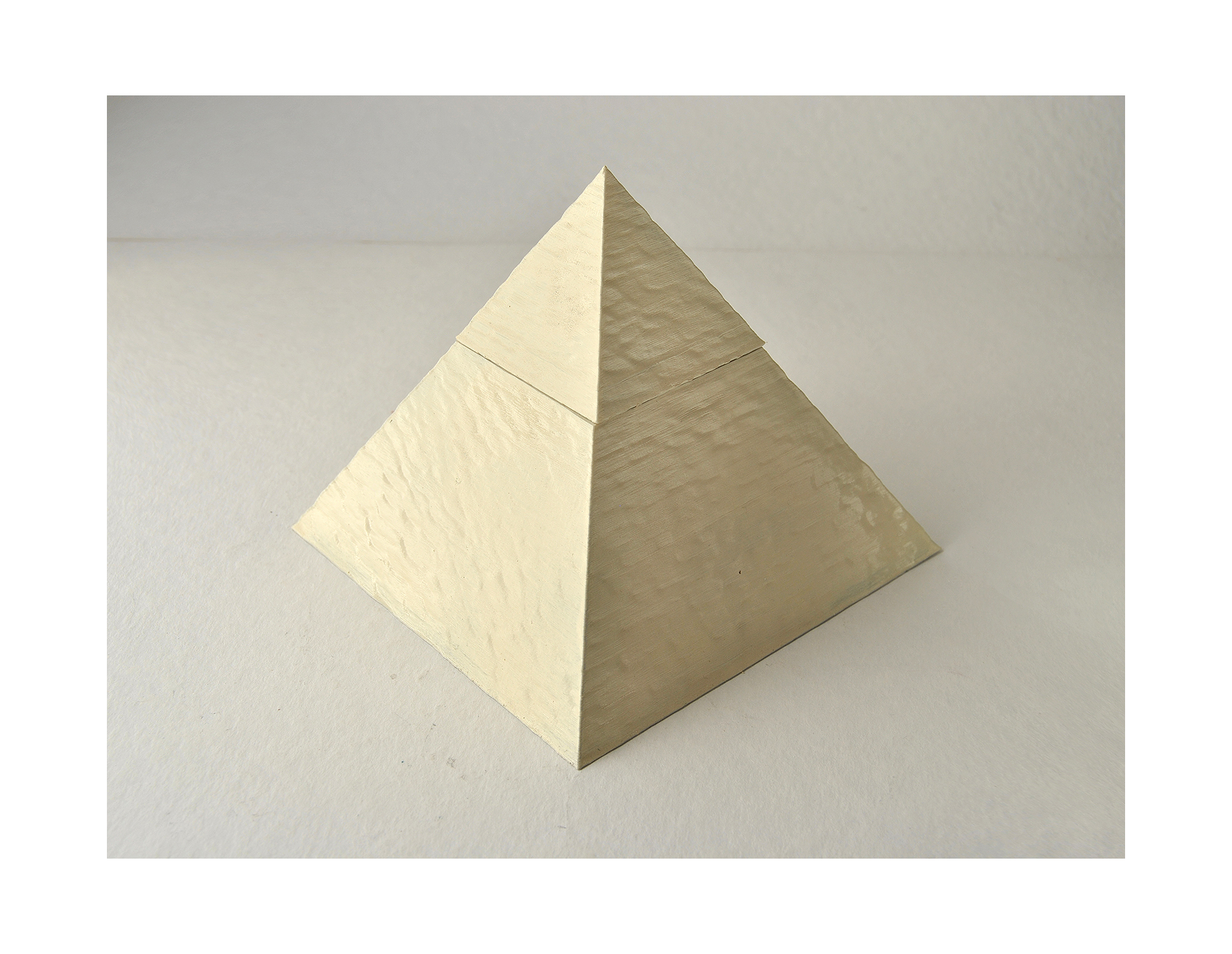 3D file Pyramid Box・Model to download and 3D print・Cults