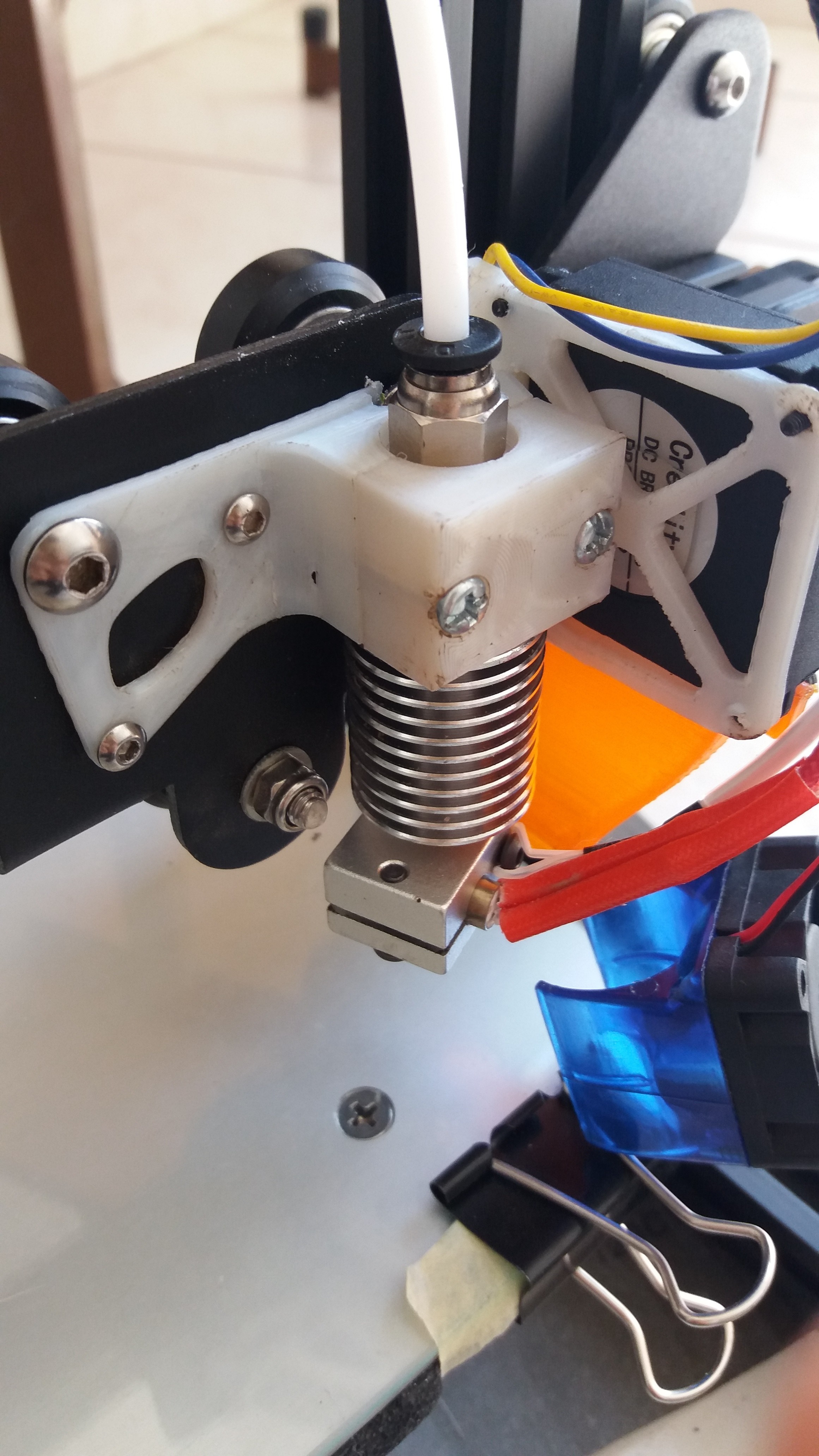 Free STL file CR-10 E3D extruder holder・3D print design to download・Cults