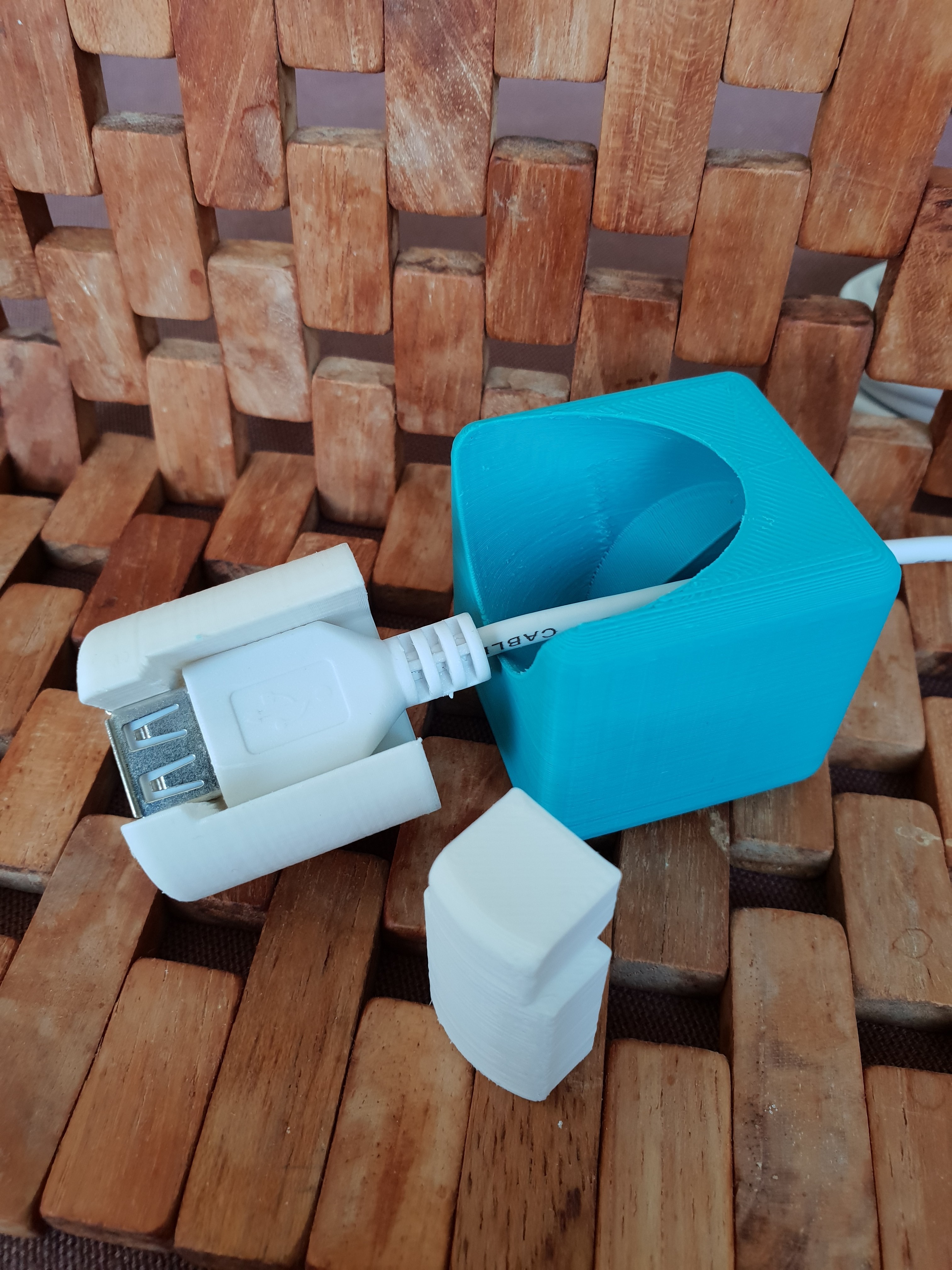 STL file USB Extension Block - Extension for USB key・3D printing design ...