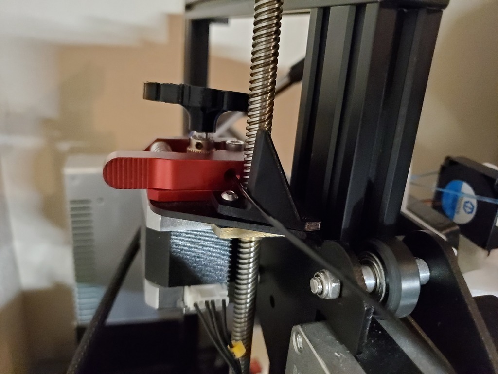 Free 3D file Ender 3 Extruder Filament Guide - Stronger・Model to ...