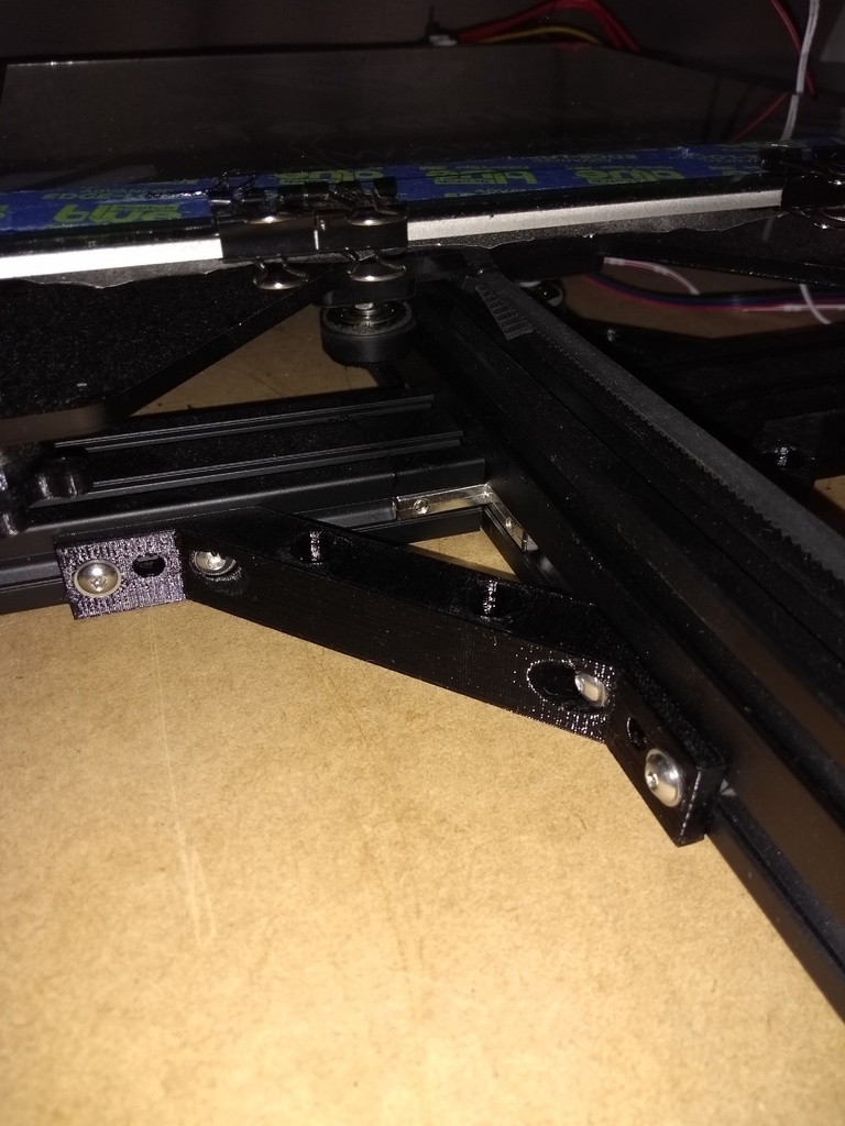 Free 3D file 9cm diagonal brace - 5.5mm screw holes - 17mm・3D printable ...