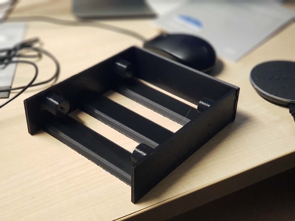 Free STL file Drive bay adapter - screwless!・Object to download and to ...