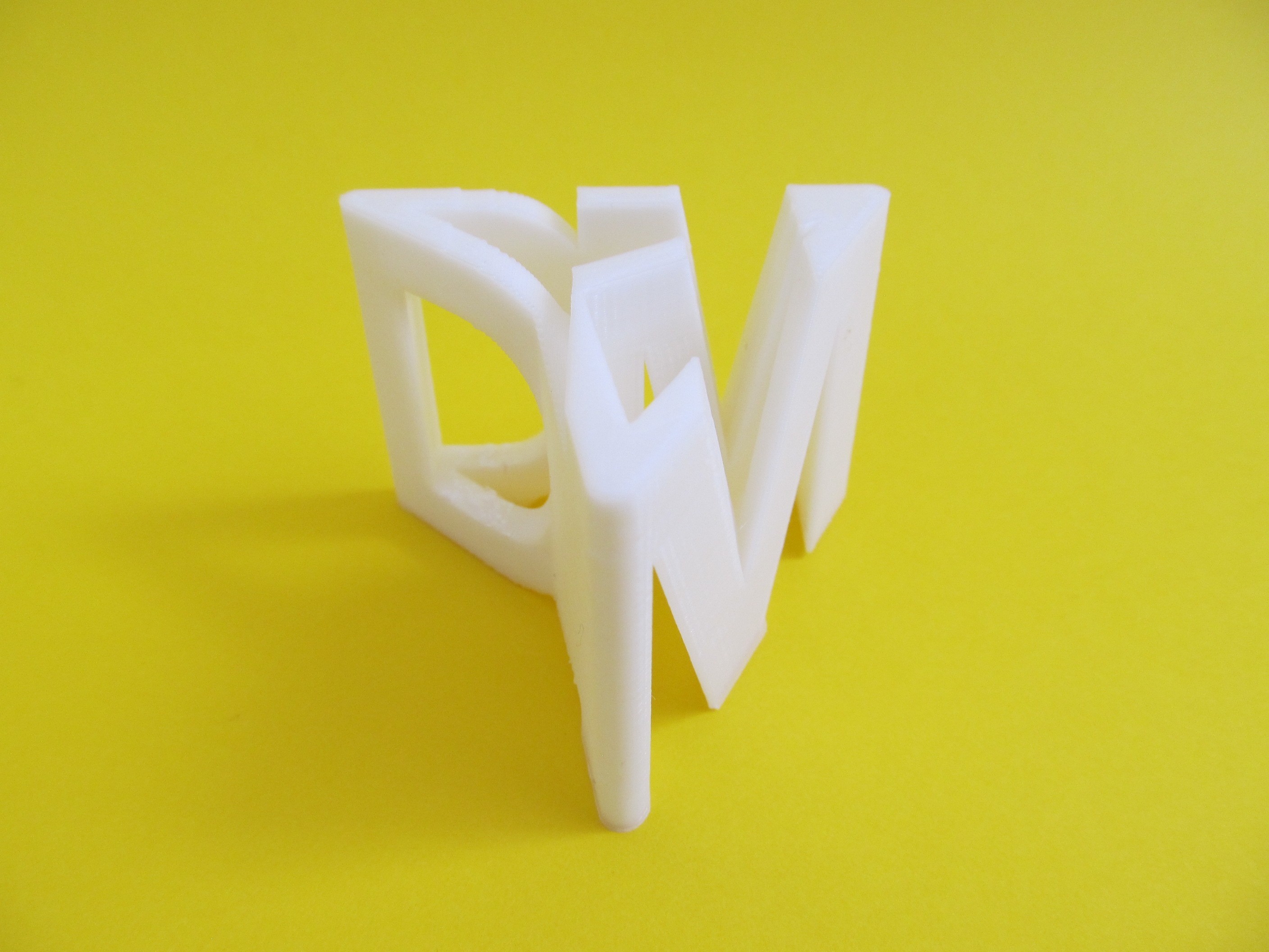 Бесплатный STL файл DM・3D-печатная модель для загрузки・Cults