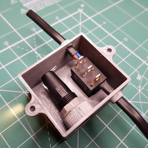 Descargar STL gratis caja de interruptores de alimentación con fusible ...