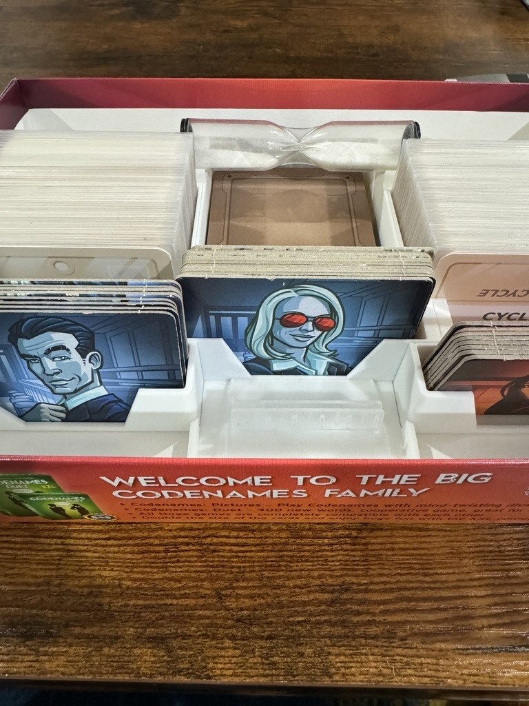 Free 3D file Codenames Game Organizer Box Insert for sleeved cards 📦・3D ...