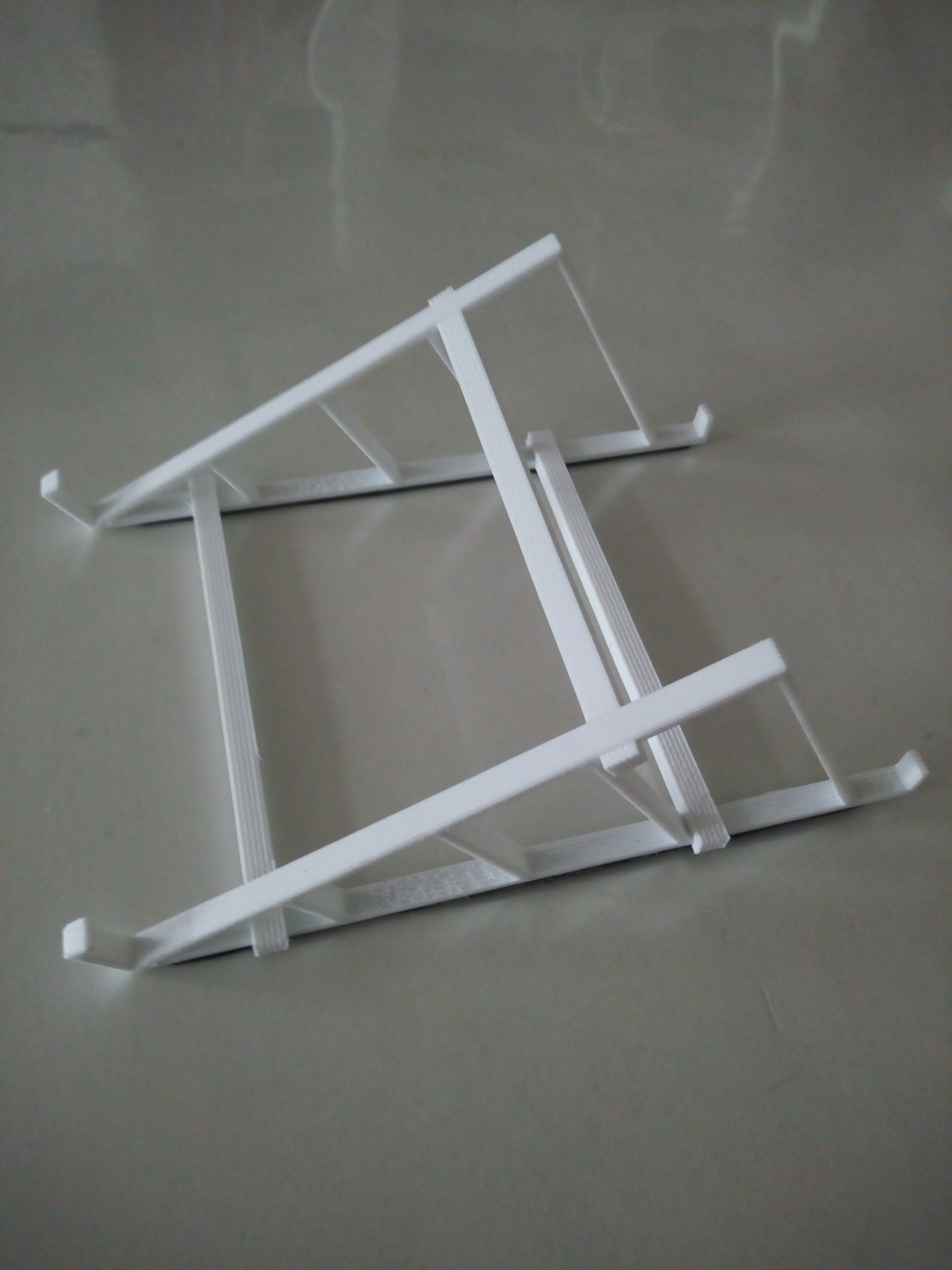 Fichier STL gratuit support tablette・Plan imprimable en 3D à ...