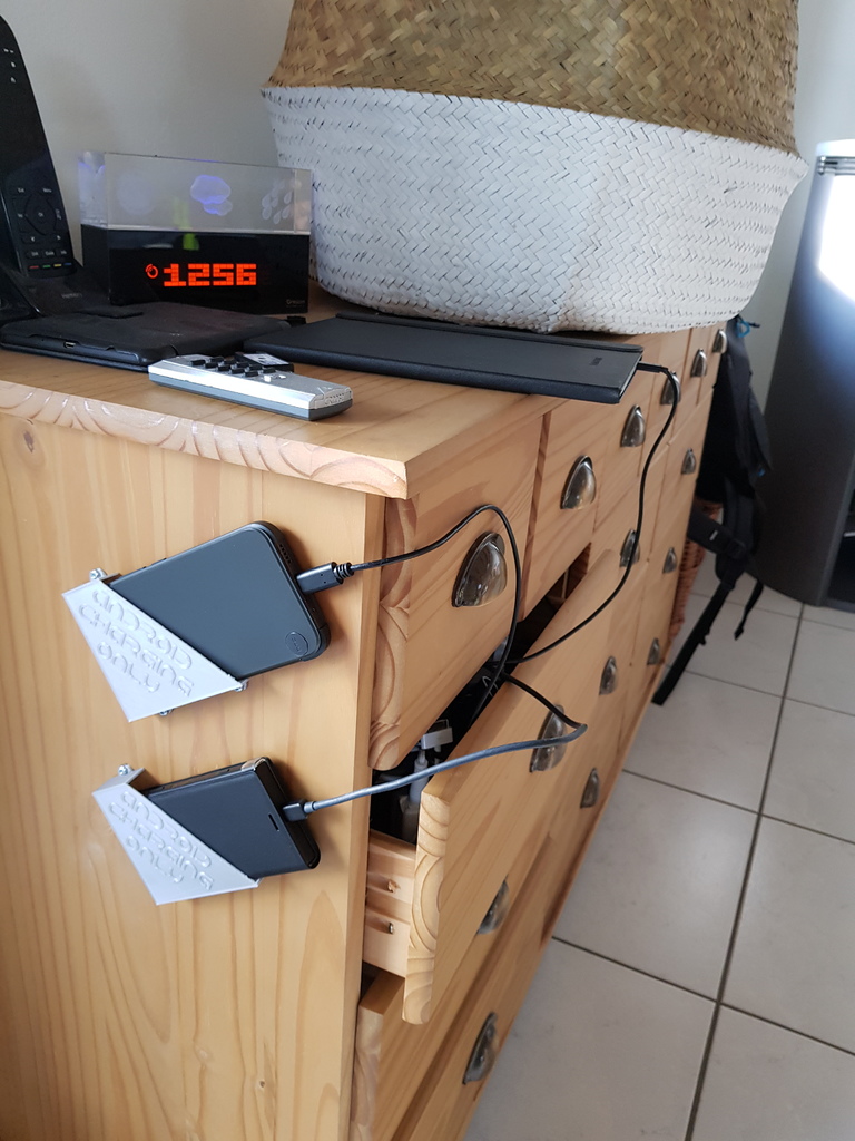 Free 3D file Phone holder for shelf (Android only... ;-) )・3D printing ...