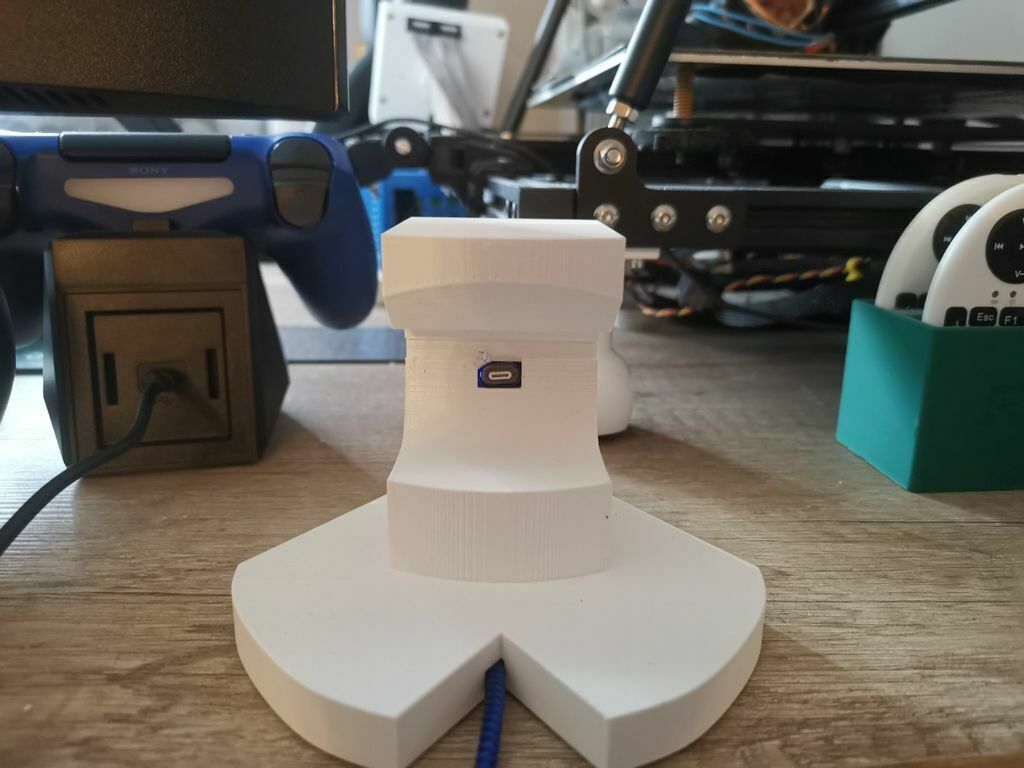 Free STL file DualSense Magnetic Charge Station 🧲・3D printer design to ...