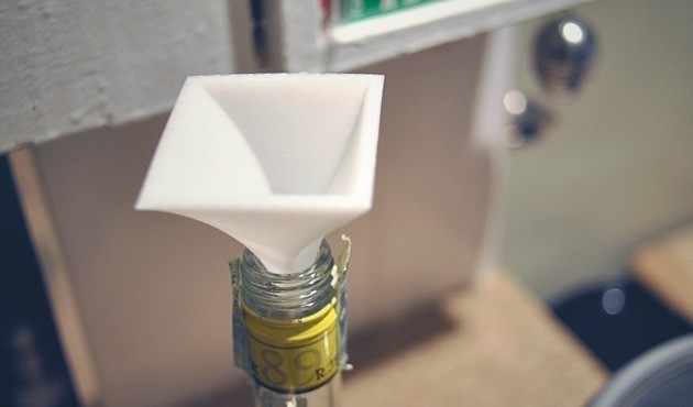 Free STL file Misc - Minimal Funnel・3D printing template to download・Cults