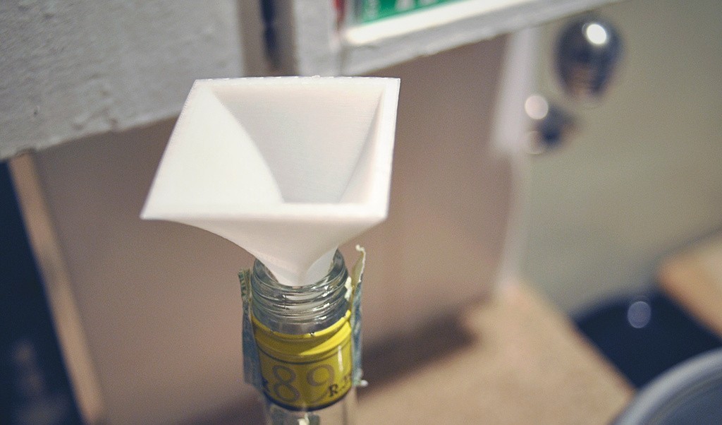 Free STL file Misc - Minimal Funnel・3D printing template to download・Cults