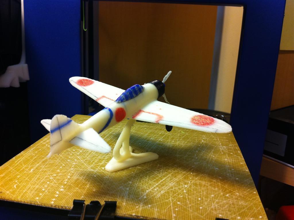 Free STL file A6M2 Zero Fighter Desktop Model・3D printable object to ...