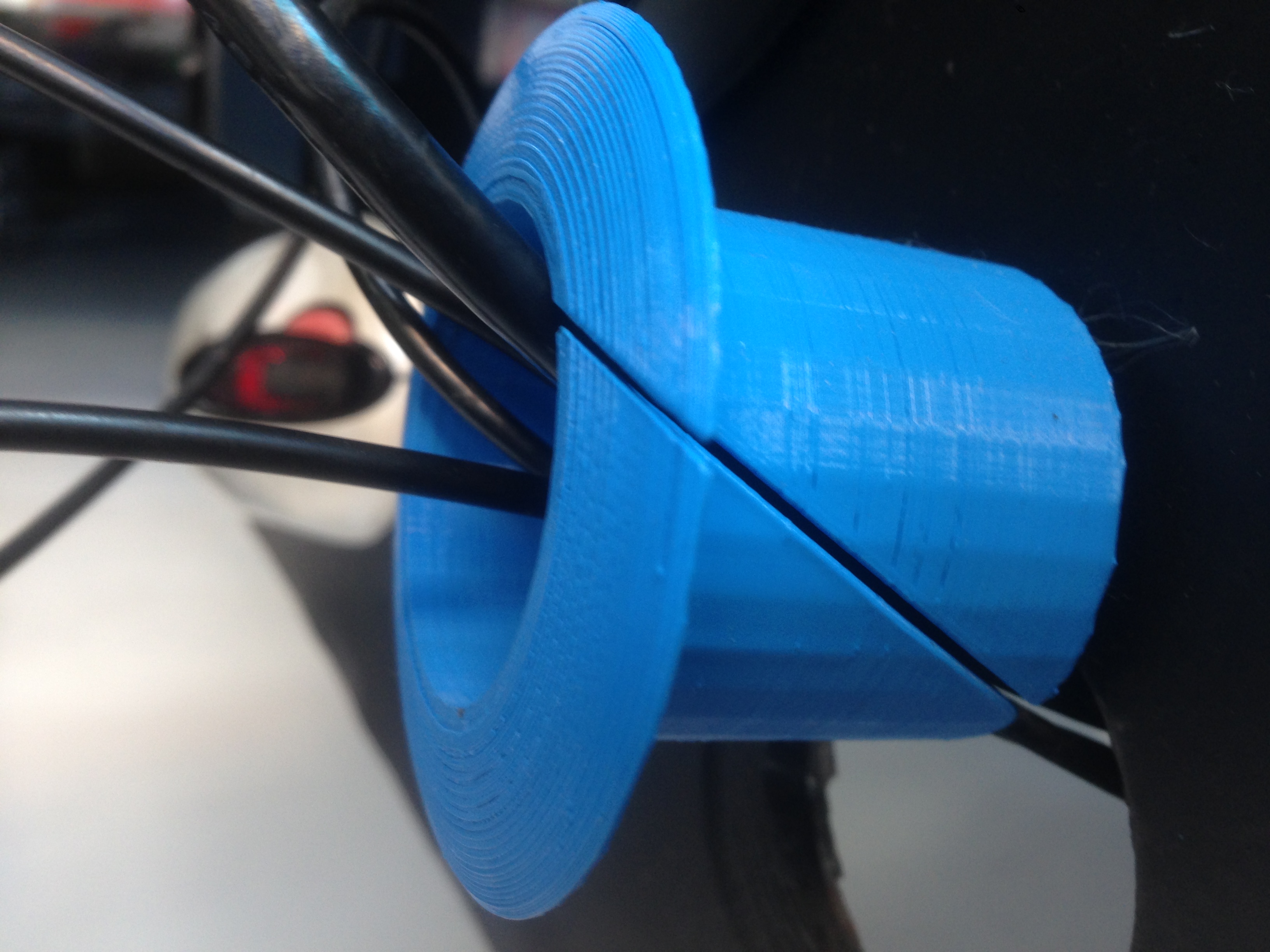 STL file Cable passages・3D printing design to download・Cults