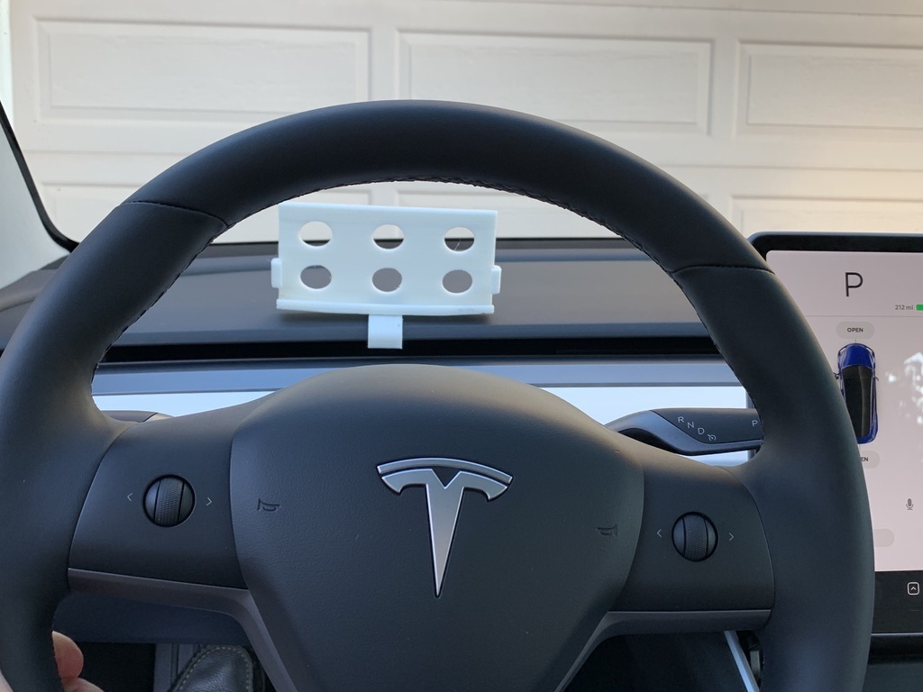 Free 3D file Tesla Model 3 Heads up Display (HUD) adapter ⬆️・3D print ...