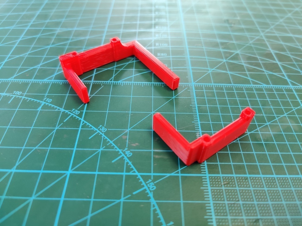 Free STL file LC Racing / Tacon / WLtoys LiPo battery holder 🔋・3D ...