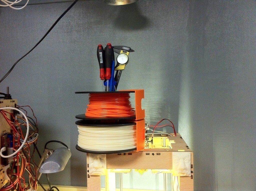 Free STL file Filament Spool Stacker 🪢・3D print design to download・Cults