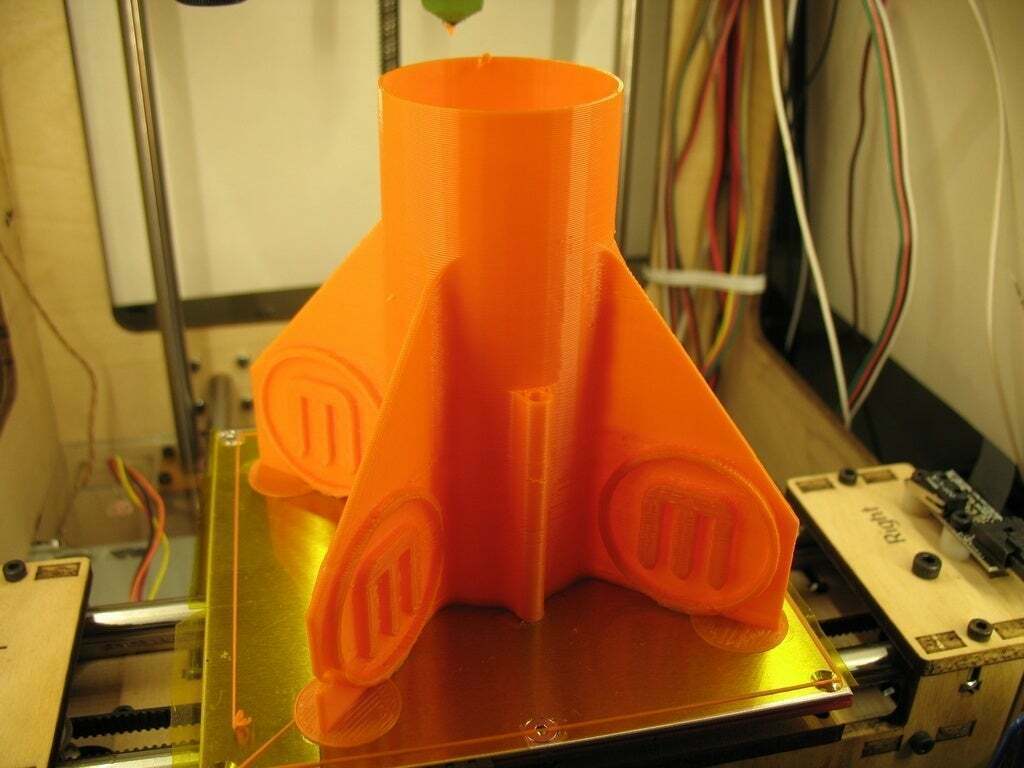 Free STL file MakerBot Rocket V1・3D printing template to download・Cults