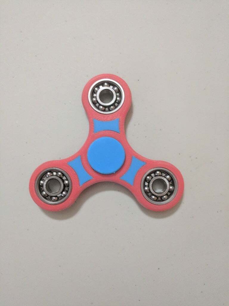 Free STL file Tri Spinner with Inserts 👌・3D print design to download・Cults