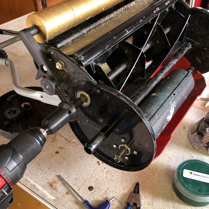 Free 3D file Ozito Reel Mower - Back Lapping Adapter for Drill 🔙・3D ...